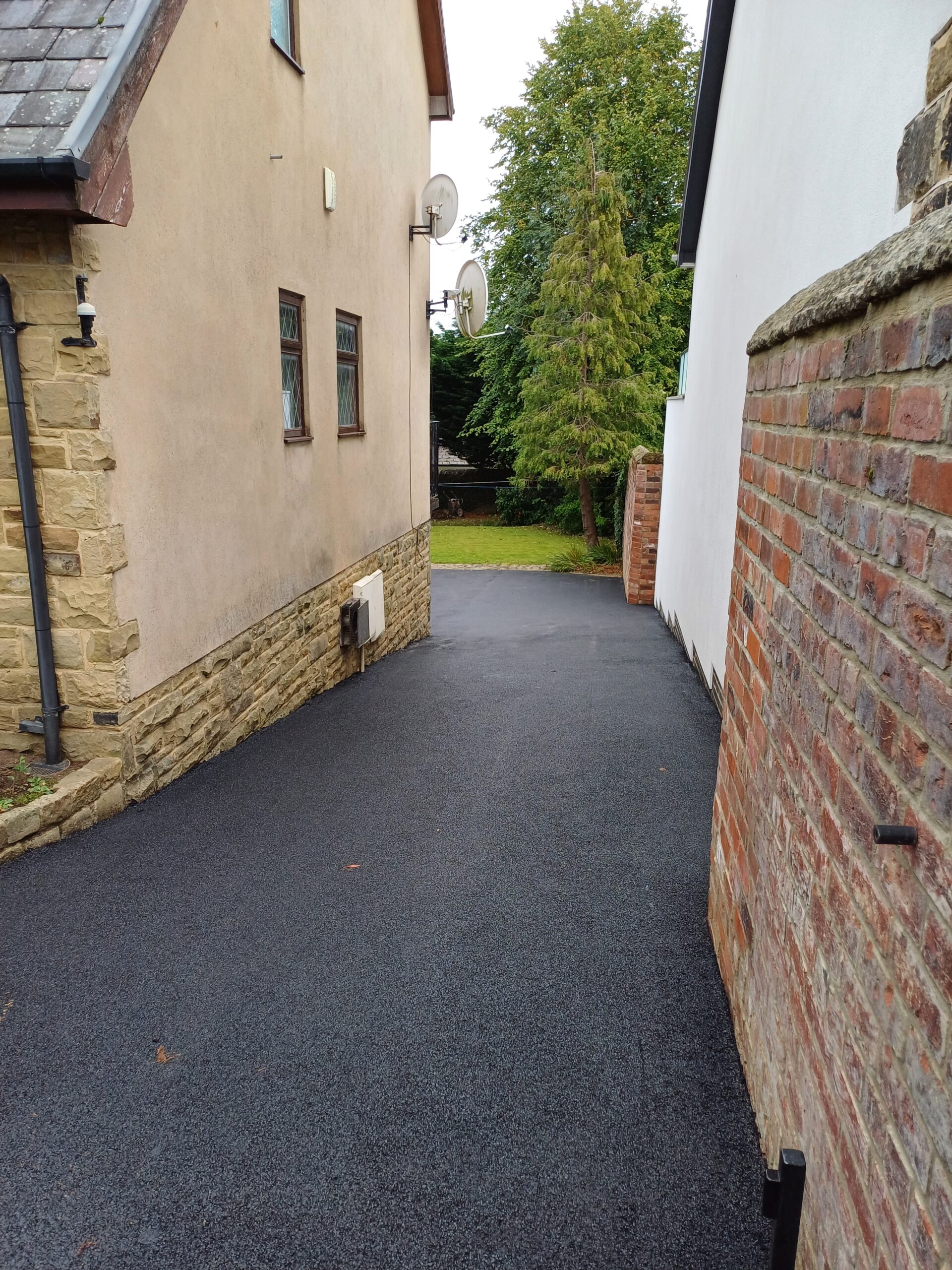 Tarmac driveways in Menston - Groundwork Yorkshire, Tarmac, Surfacing ...